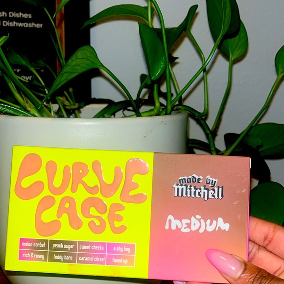 Made By Mitchell | Makeup | Curve Case Medium | Poshmark
